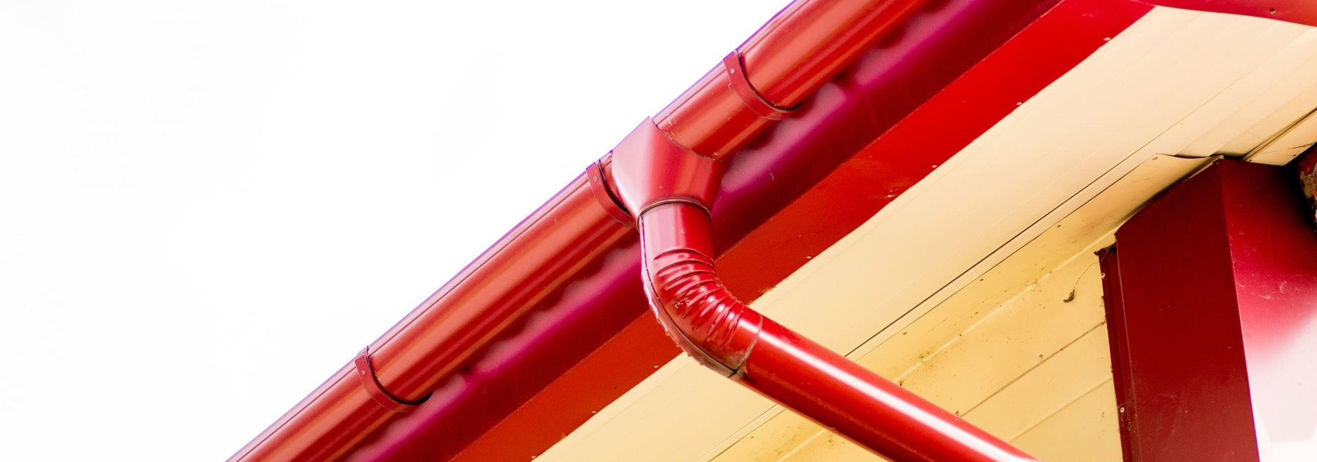 5 Warning Signs You Need New Gutters - Gutter cleaning services Gutter ...